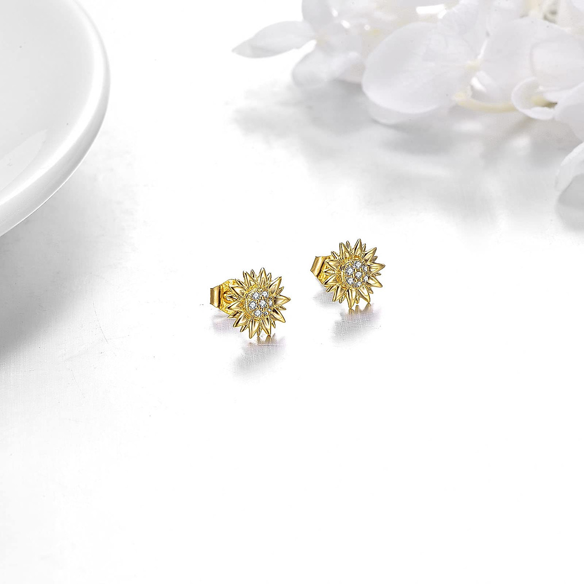 KECHO 14k Gold Sunflower Earrings for Women, Gold Flower Stud Earrings Jewelry Gifts for Her (Sunflower Earrings)