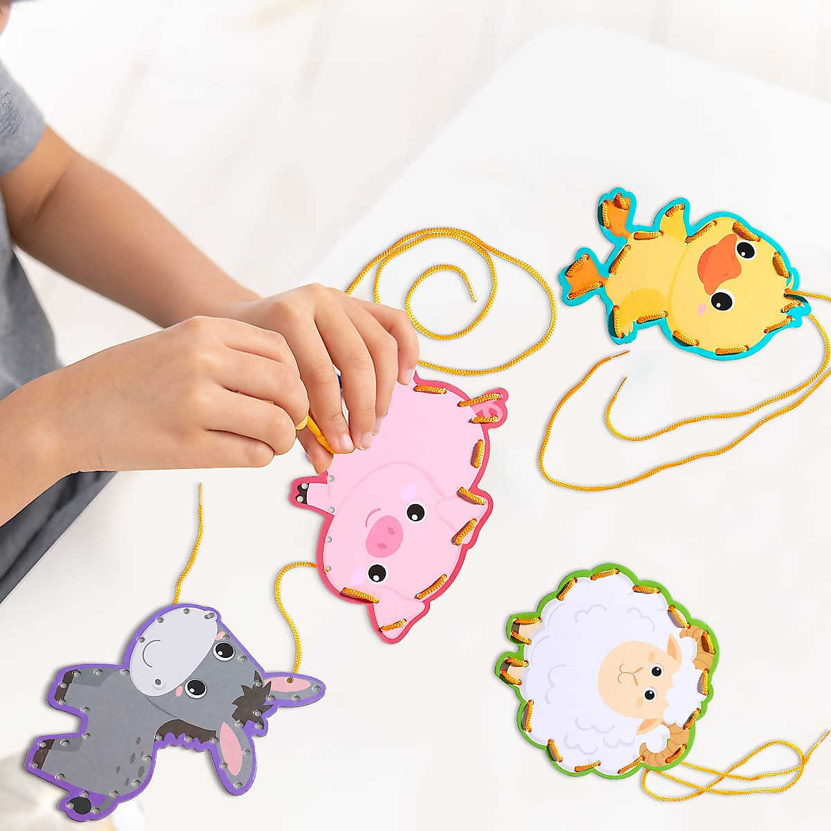 Pajean 10 Pieces Kids Farm Animal Lacing Cards Cardboard Sewing Cards Double Sided Lacing Playing Games for Children Developing Imagination Education Supplies JB-220602-J Multicolor