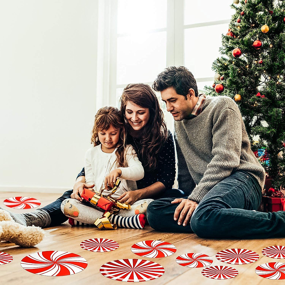 Yosoo 12Pcs Floor Wall Candy Stickers, Round Red Peppermint Floor Wall Christmas Stickers, Self-Adhesive Removable Candy Decals for Festival Christmas Valentine's Day Party Decoration Supplies