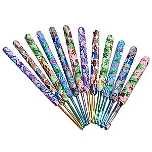 Coopay Warm Crochet Hooks Crocheting, Extra Long Crochet Hook Set for Arthritic Hands, 2.25mm to 8.0mm, 12 pcs Crochet Kit Ergonomic Grips for DIY Craft Yarn, Animal Pattern