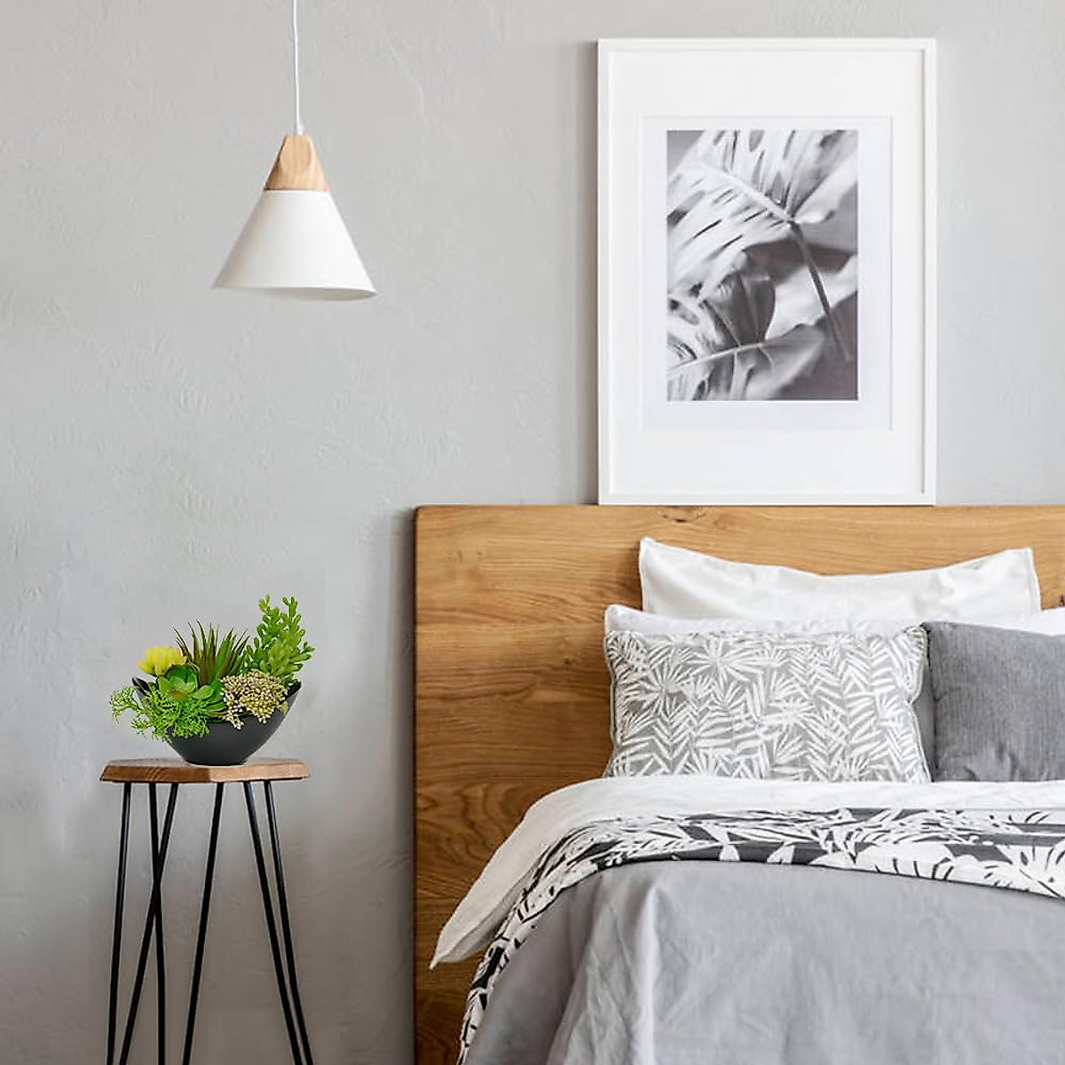 Luxsego Artificial Succulents Plants, Fake Potted Plants - 7.2 Inch Faux Succulents, Artificial Plants & Greenery for Hone Garden, Table Desk Shelves, Bathroom, Office Decorations(1 Pot)