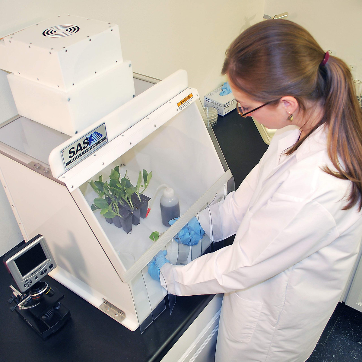 18" Wide Portable Clean Room