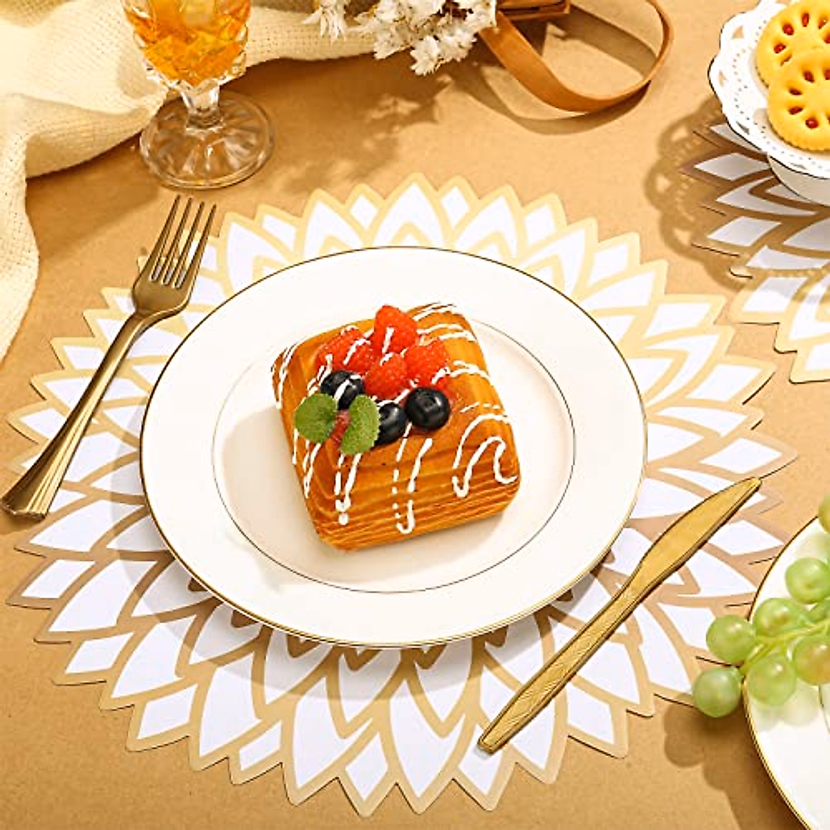 100 Pack Disposable Gold Metallic Round Paper Place Mats 13 Inch Laminated Paper Leaf Dining Table Decoration Pressed Paper Round Table Mates for Dining Table Wedding Home Decoration (Gold Bloom)