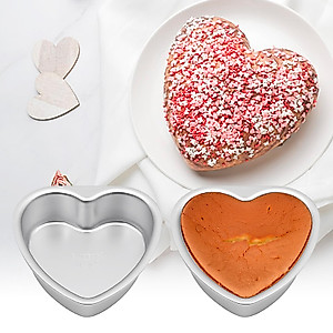 EATAKWARD 5pcs Heart Shaped Cake Pan, 4'' Non-Stick DIY Cake Pans for Baking, Aluminium Cake Mold, Multifunctional Heart Cake Tins for Kitchen Birthday Valentine Day Wedding Mini Heart Cake Pan