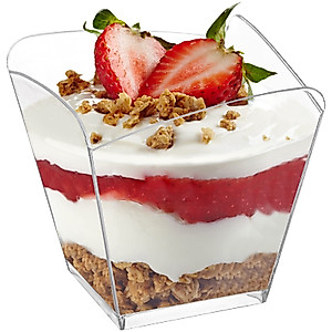 Frcctre 100 Pack 3.4 Oz Clear Dessert Tumbler Cups with Spoons, Disposable Plastic Appetizer Cups Parfait Shooters Cups for Desserts, Puddings, Mousse, Wedding, Party