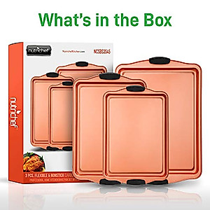 NutriChef 3 Piece Baking Pan Set - PFOA, PFOS, PTFE Free Flexible Nonstick Carbon Steel Bakeware Set - Home Kitchen Bake Pan Cookie Sheet Stackable Baking Tray Set w/Red Silicone Handles NCSBS3S45