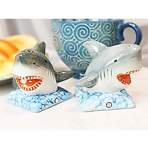 "Home Décor Accents" Ceramic Nautical Ocean Great White Sharks Salt And Pepper Shakers Figurine Set - Home Accents 33-kl1-9039