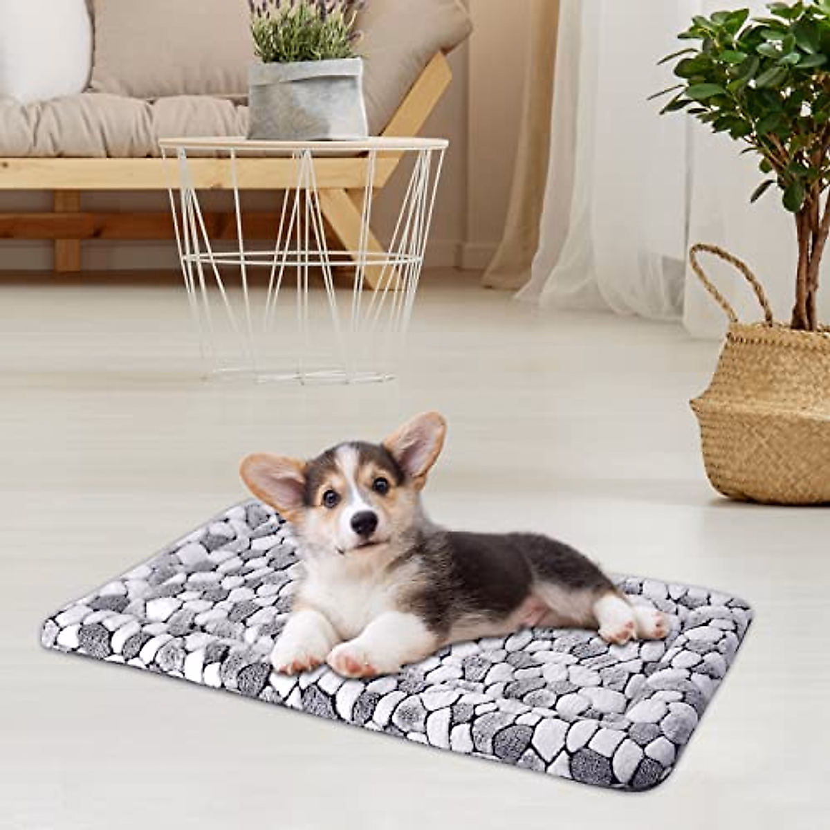 VANKEAN Dog Crate Pad Bed Mat Reversible (Warm & Cool), Soft Pet Sleeping Mat Dog Bed for Crate Suitable for Small to XX-Large Dogs and Cats, Machine Washable Crate Beds, Grey Stone Pattern