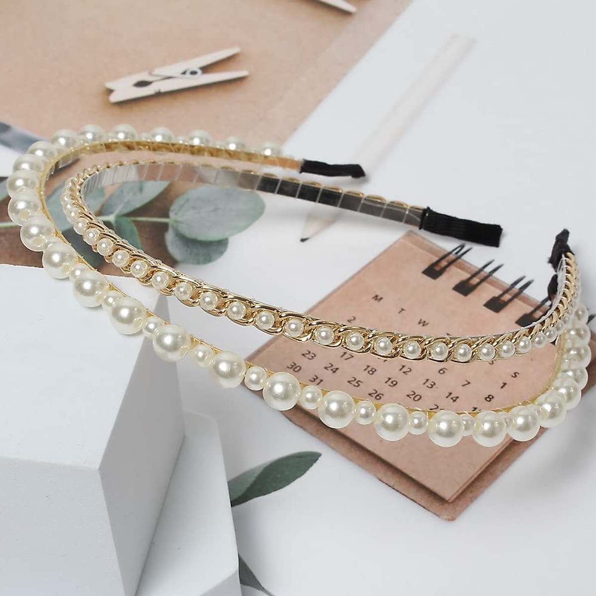 Cuizhiyu 3 Pack Pearl Headbands White Faux Pearls Gold Hairbands Bridal Hair Hoop Wedding Hair Accessories for Women Girls (Pearl)……
