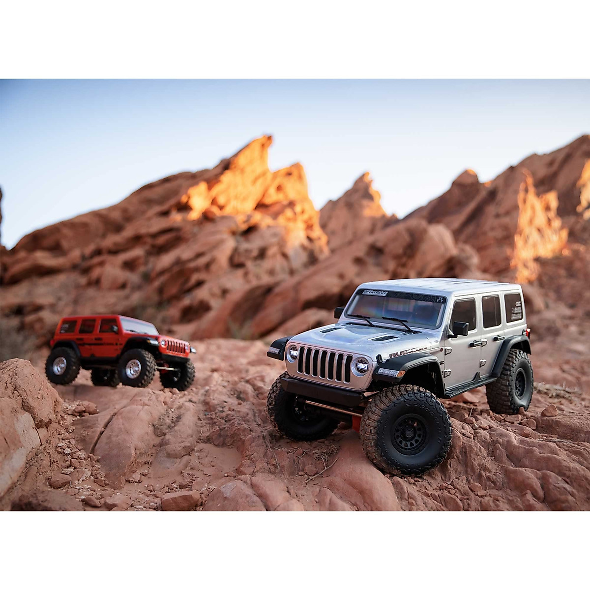 Axial RC Truck 1/6 SCX6 Jeep JLU Wrangler 4WD Rock Crawler RTR (Batteries and Charger Not Included): Silver, AXI05000T2