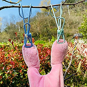 DOITOOL Towel Hooks Towel Hooks 10pcs Windproof Clothespins with Hook Green Clothes Hook Holding Clothes Shoes Socks Gloves for Home Door Wall Cloth Hanger Towel Hook Towel Hook