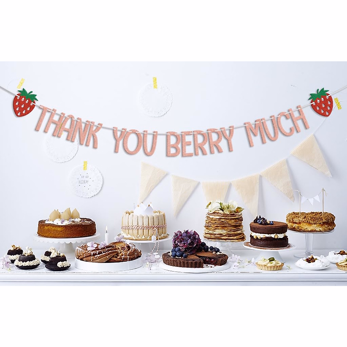 Thank You Berry Much Banner, Strawberry Themed Bachelorette Wedding Bridal Shower Party Decorations, Thanksgiving Day Decoration, Fruit Birthday Baby Shower Party Supplies Rose Gold Red
