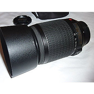 Nikon D80 10.2MP Digital SLR Camera Kit with 18-55mm ED II AF-S DX Zoom-Nikkor Lens