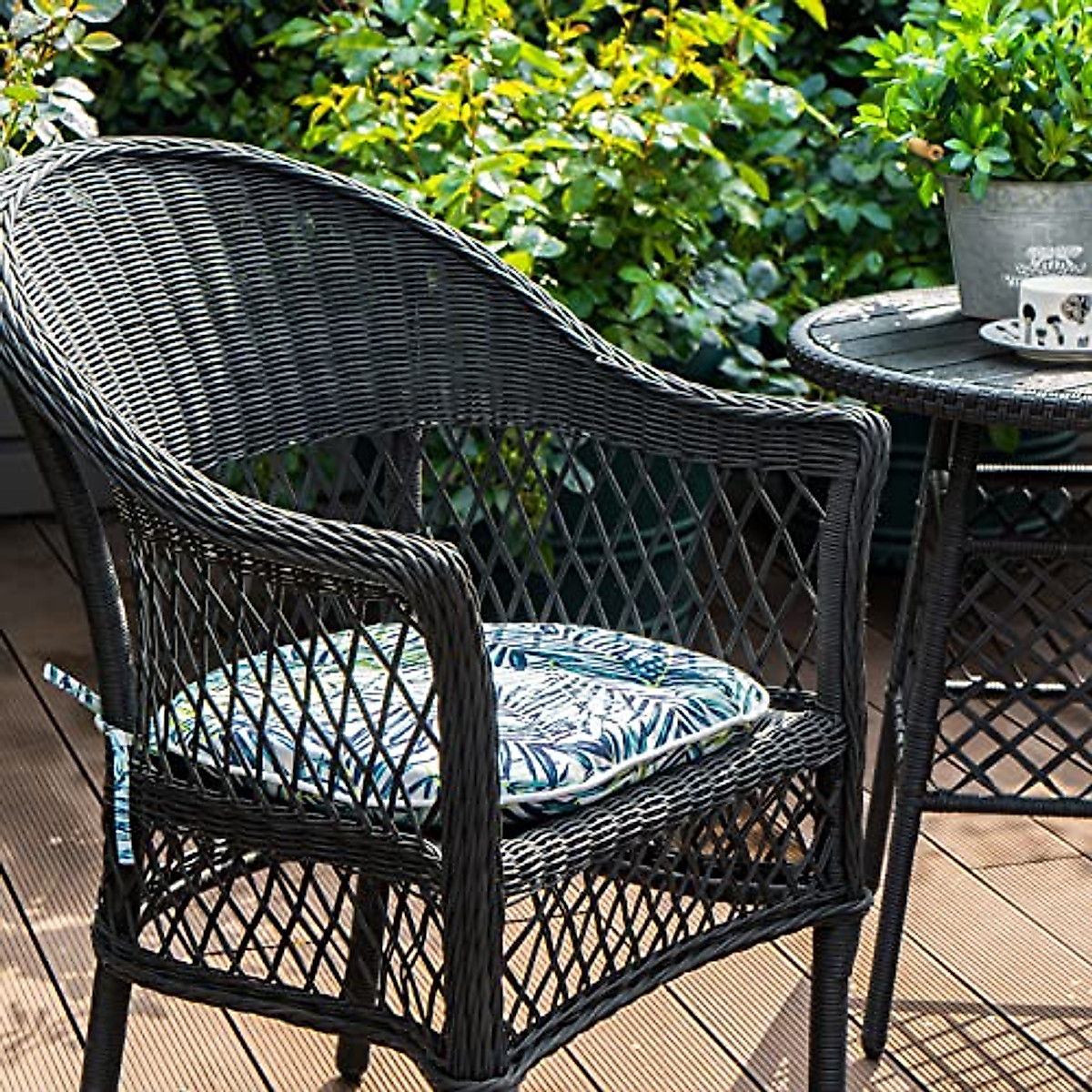 STRICKLANDHOME Outdoor Cushions for Patio Furniture, Water-Resistant Patio Furniture Cushions, Tropical Leaves Outdoor Cushions Set of 2, Round Corner Patio Chair Pads with Ties, 17"X16"X2"