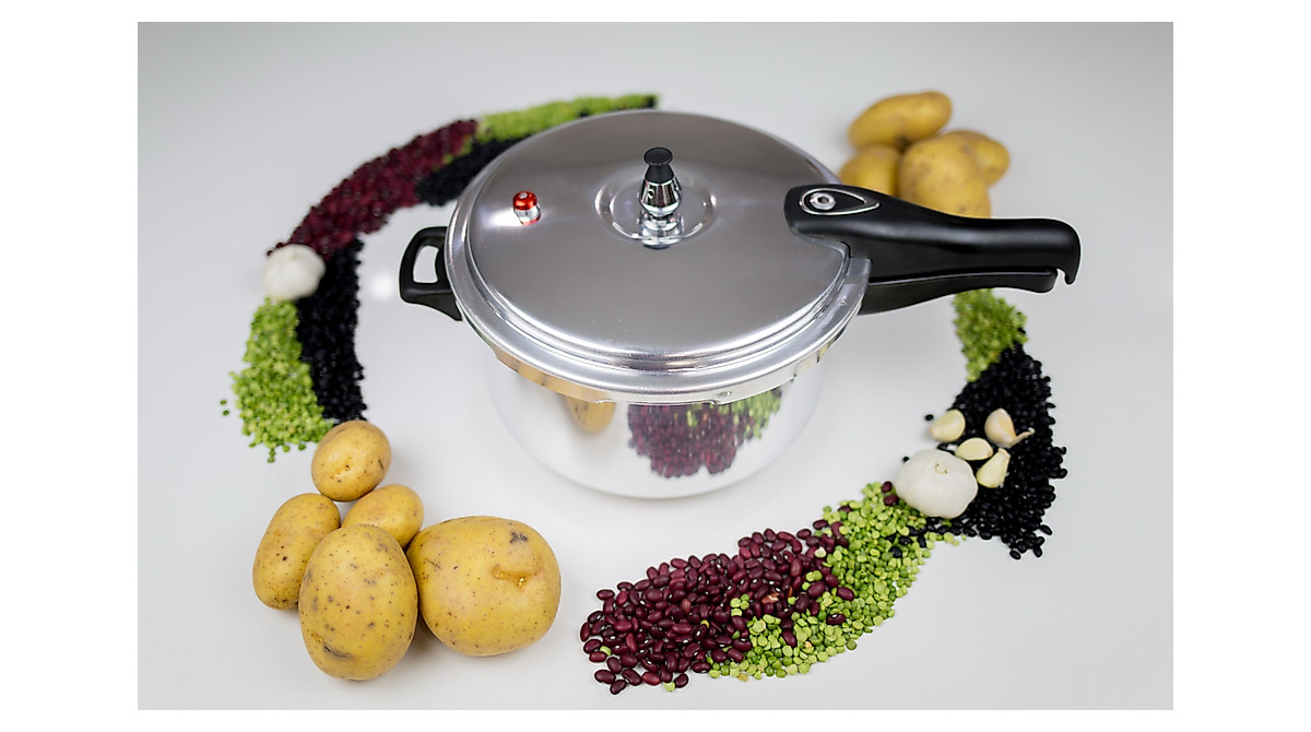 Bene Casa 9.45 Qt Aluminum Pressure Cooker - Fast & Safe