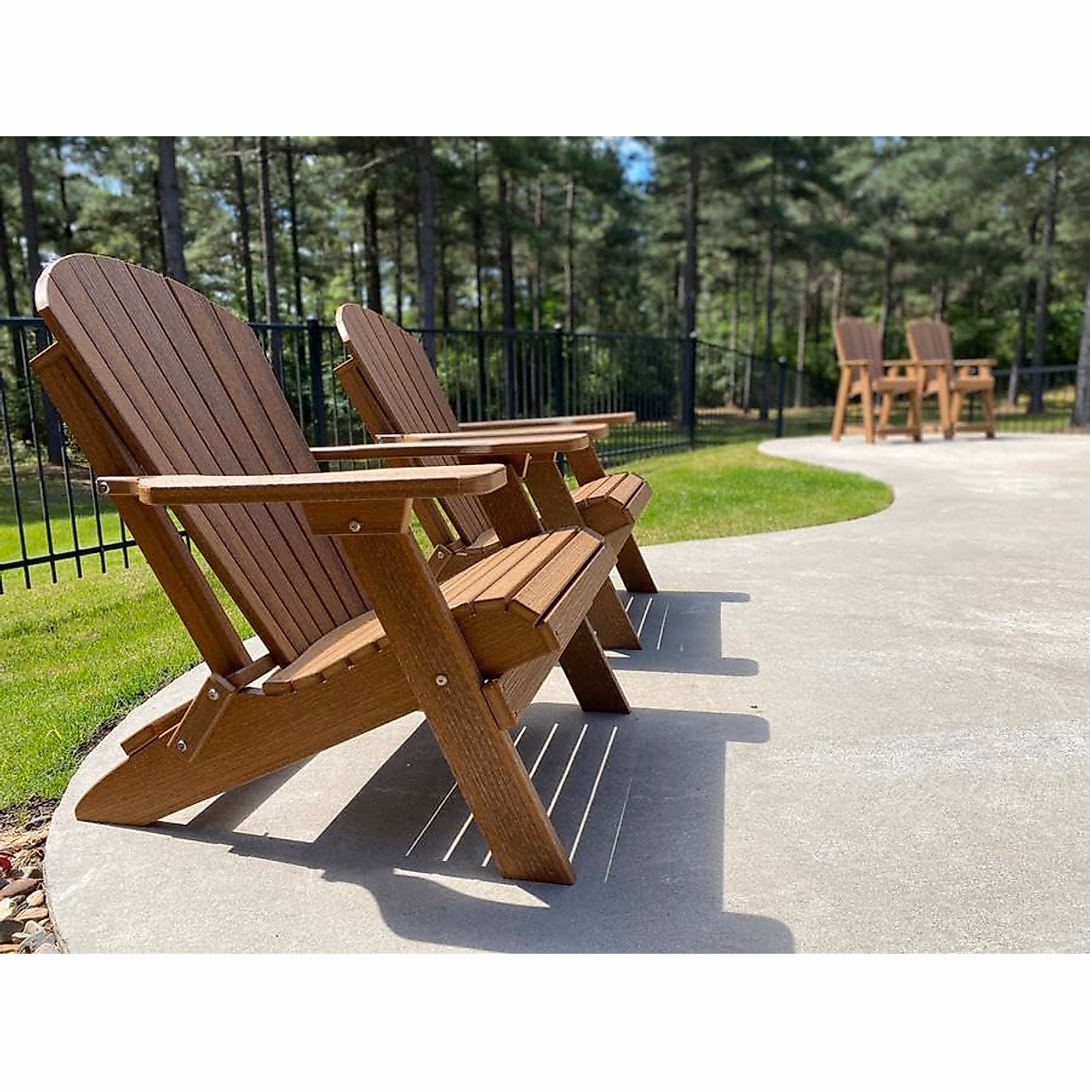 DuraWeather Poly® Classic King Size Folding Adirondack Chair (Antique Mahogany)