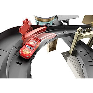 Mattel Disney Pixar Cars Track Set with Lightning McQueen Toy Car, Race Around Radiator Springs Playset with Speed Booster