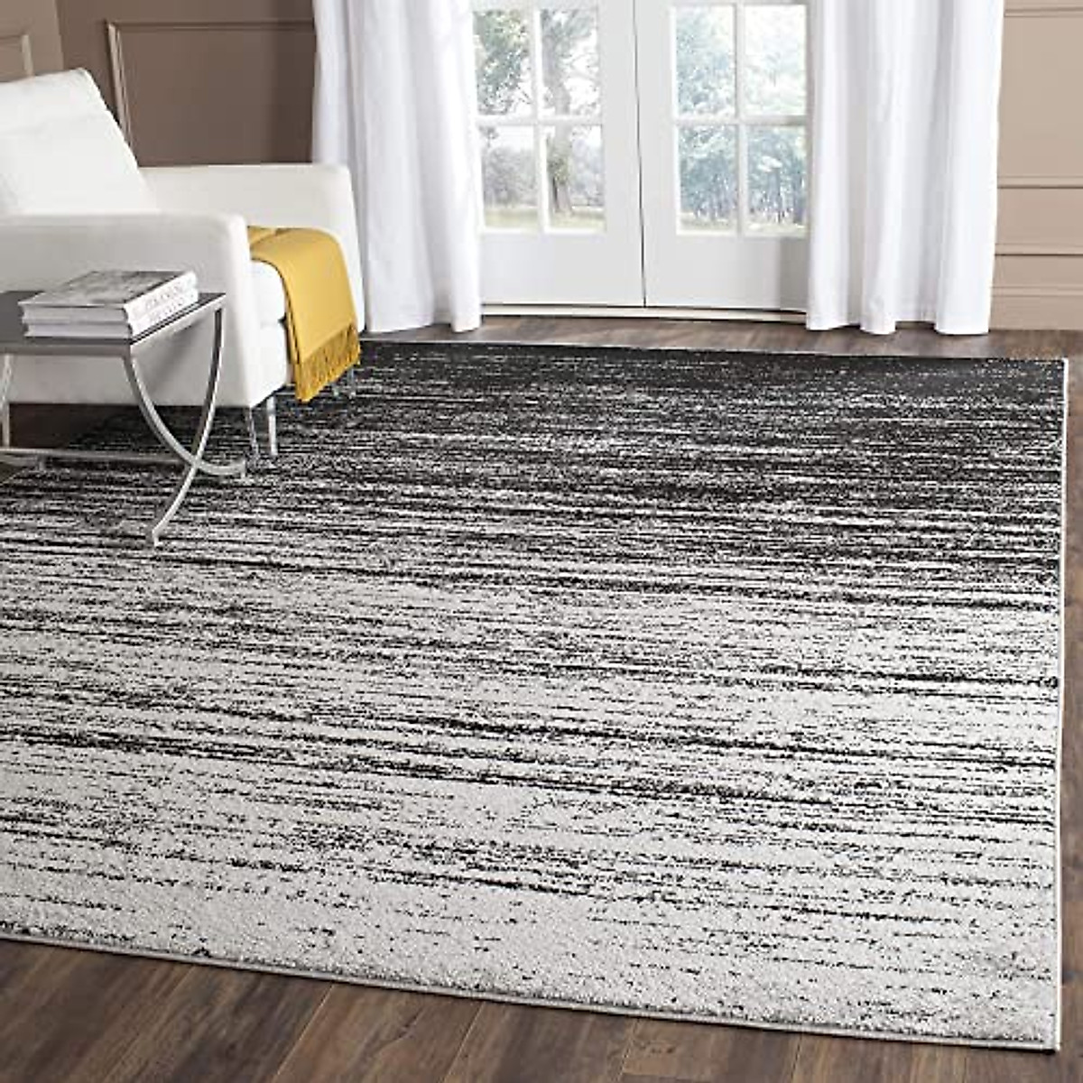 SAFAVIEH Adirondack Collection Area Rug - 8' x 10', Light Grey / Grey, Modern Ombre Design, Non-Shedding & Easy Care, Ideal for High Traffic Areas in Living Room, Bedroom (ADR113C)