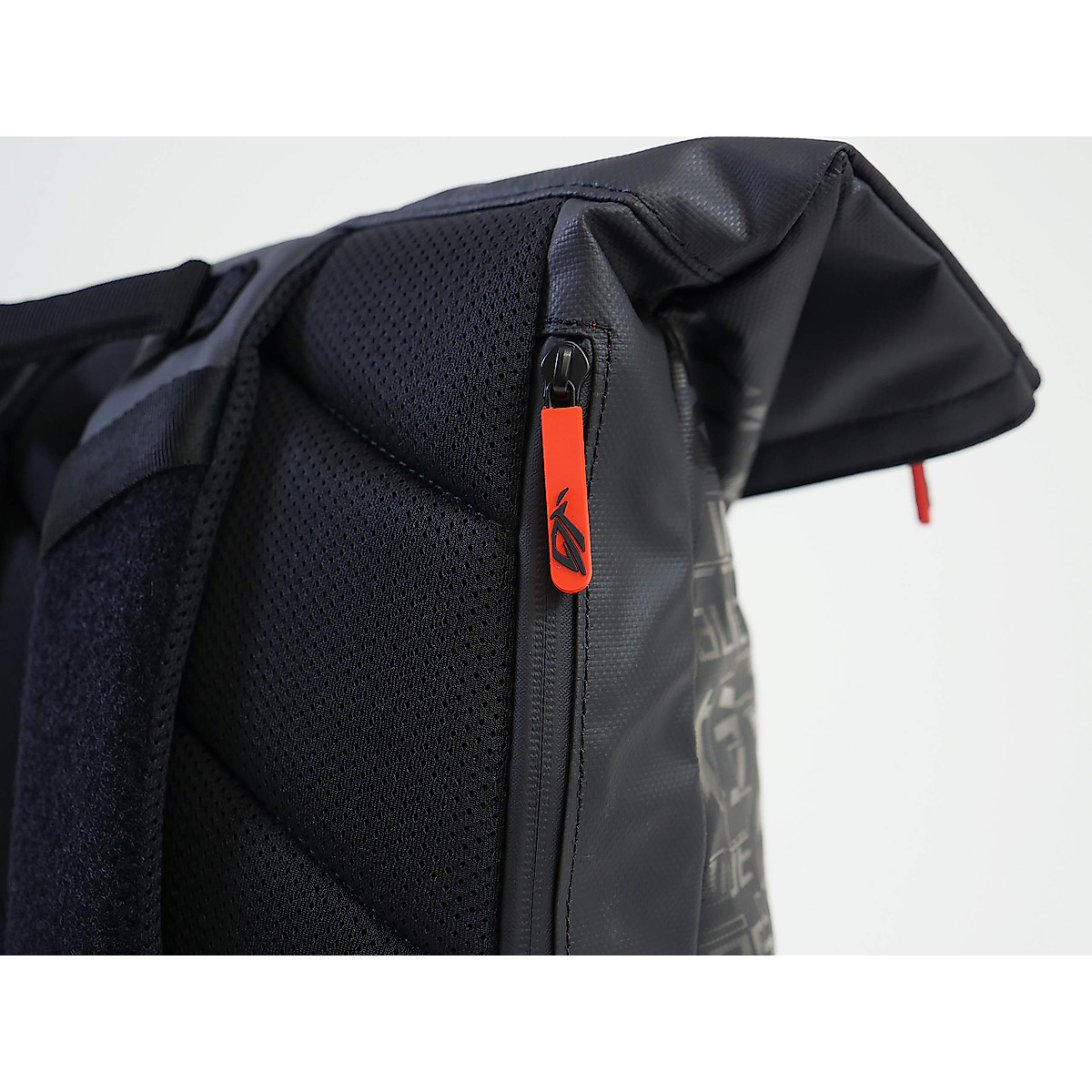 ASUS ROG Voyager Backpack