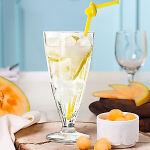 binsakao Milkshake Glasses Cups Soda Fountain with Spoons, Milk Shake, Ice Cream Soda Glass, 12-Ounce, Clear, Set of 2