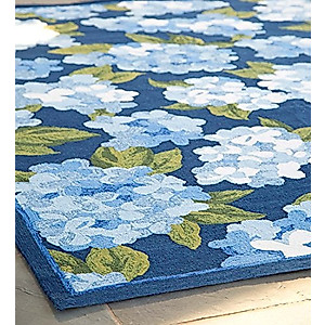 Plow & Hearth Blue Hydrangeas Indoor Outdoor Polypropylene Area Rug 24 x 42