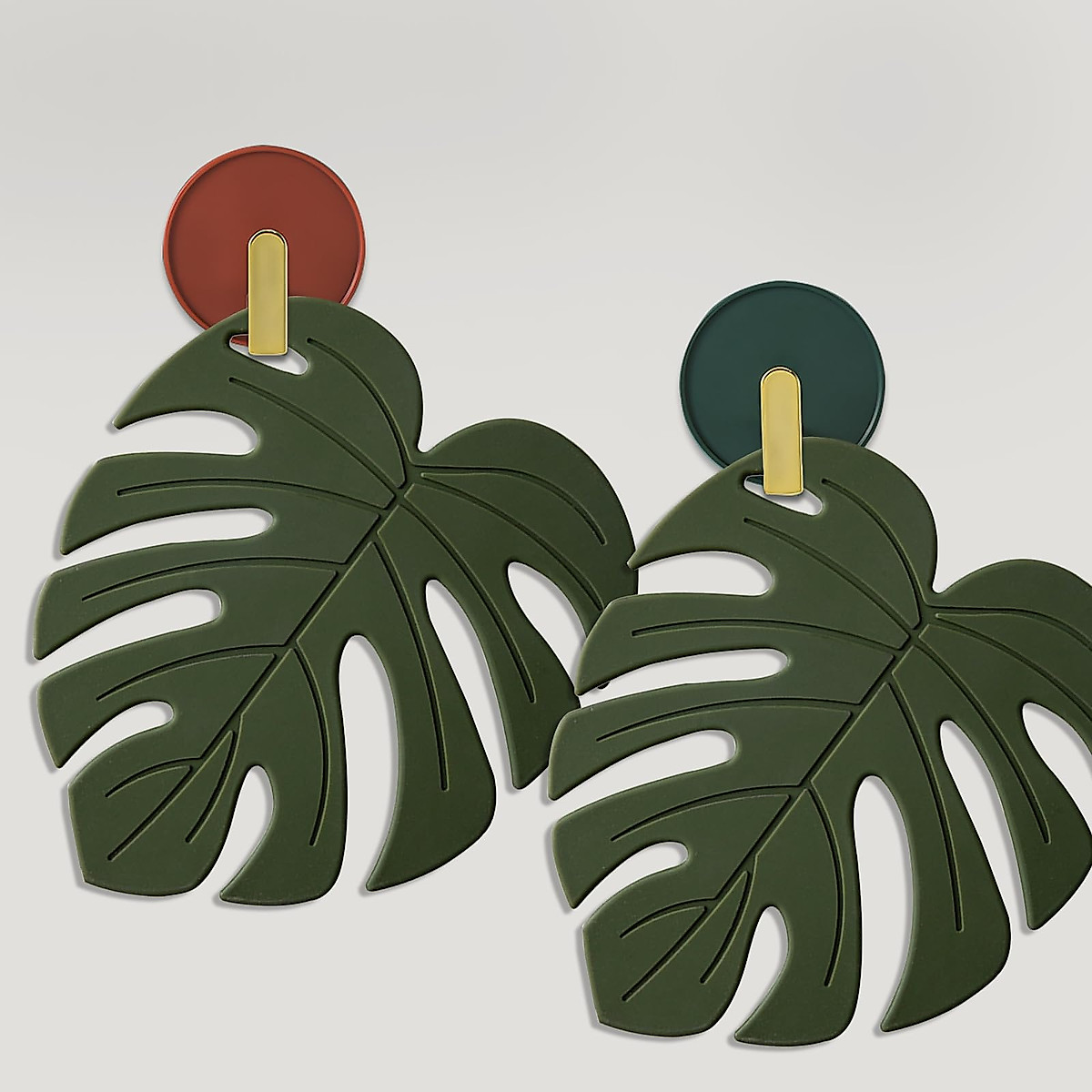 Generic Silicone Trivet Mat Set of 2, Monstera Pot Holders for Hot Pots and Pans, Soft Rubber Multi-Use Trivets for Kitchen Countertops, Tables, Non Slip Coasters, Large, Green