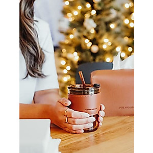 JADE AND JUNO HOME Glass Coffee Mug/Tea Cup with Glass Straw and Leakproof Lid (15oz) - Travel Friendly Cups with Heatproof Sleeves for Hot and Cold Beverages (Rich Caramel)