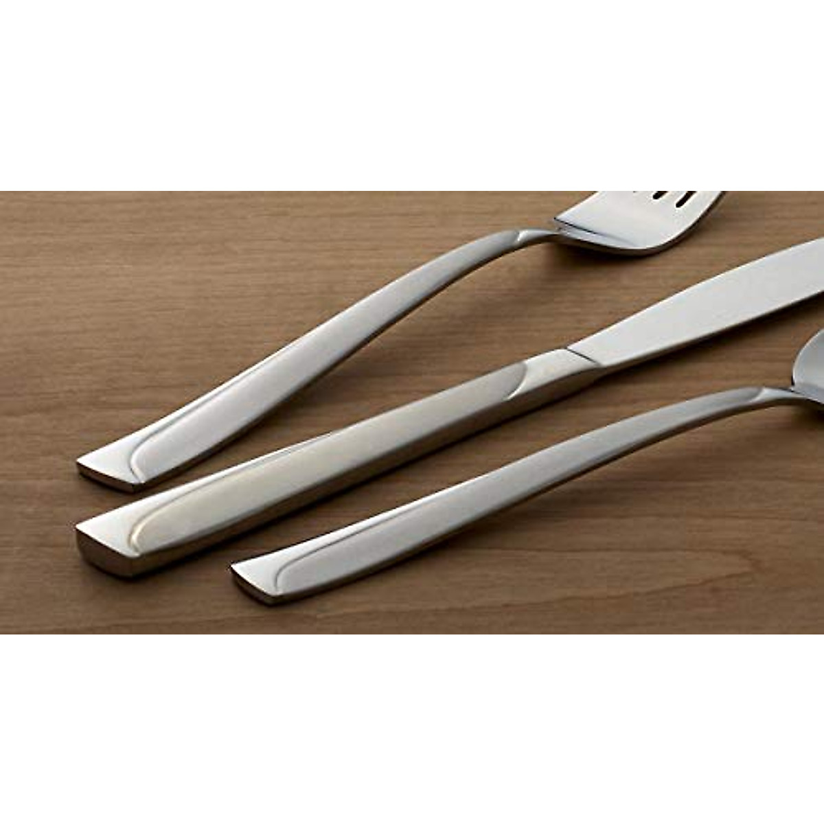 Oneida, Service for 8 Madeline 51 Piece Everyday Flatware Caddy, 18/0 Stainless Steel, Silverware Set