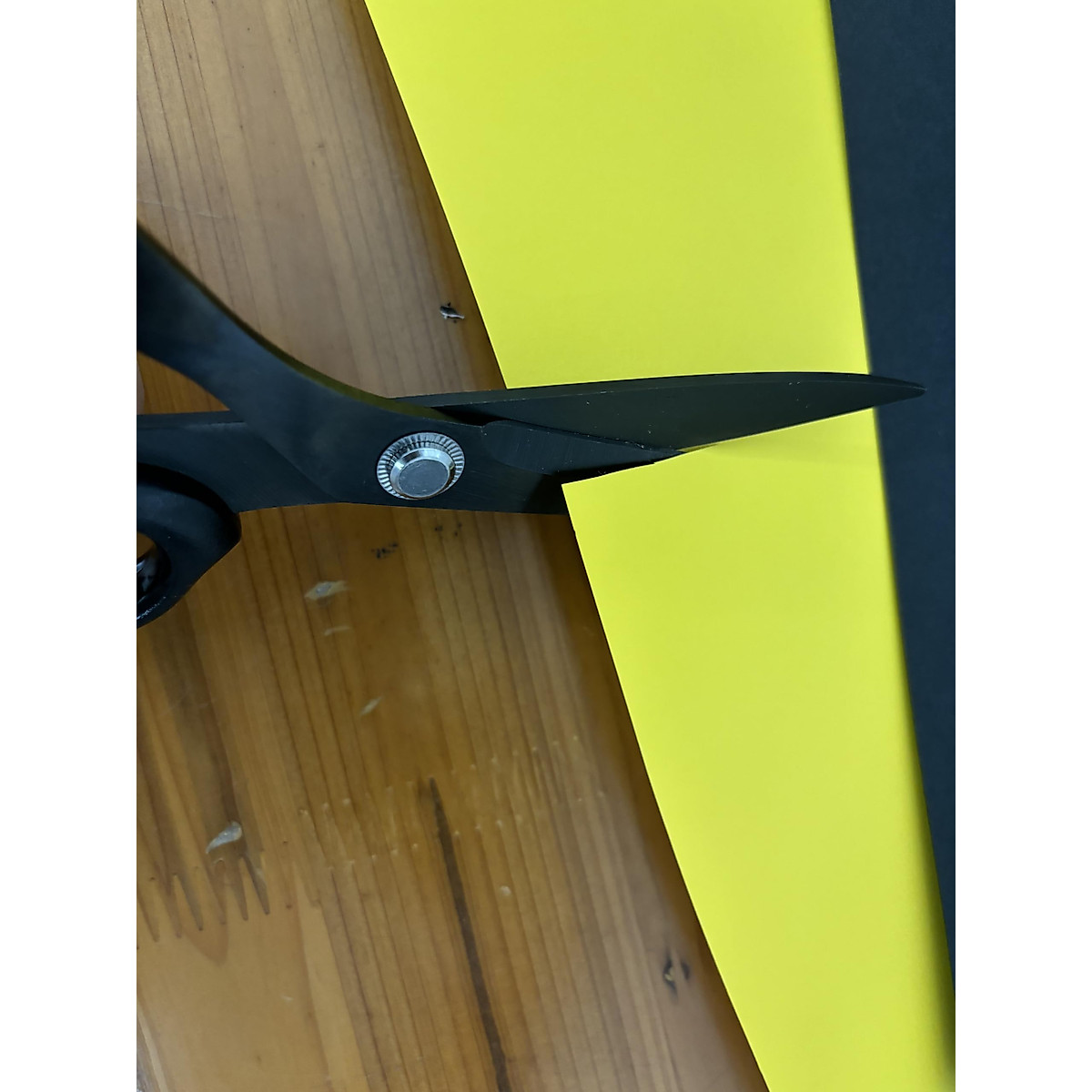 Mxeiwzx Left-Handed Scissors for Adults, 8 Inch Titanium Coating with Stainless Steel Blade, for Dressmaking, Leather Professional Sewing Fabric, Crafting and Home General Use, Black