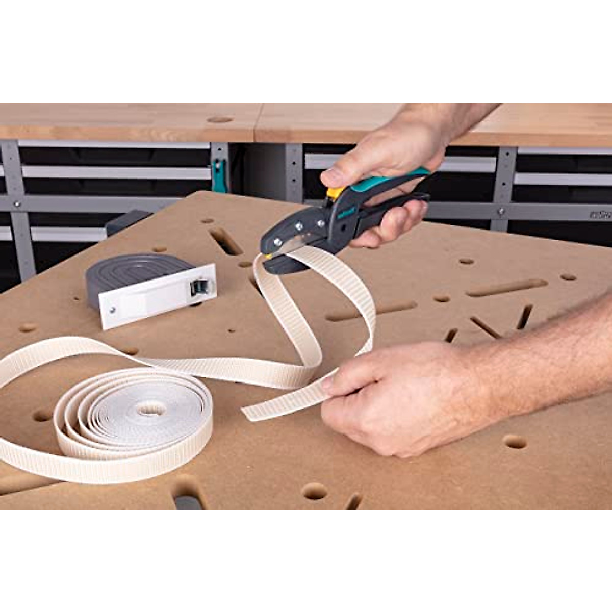 Wolfcraft 4197000 65 x 61mm Megacut S Universal Cutter