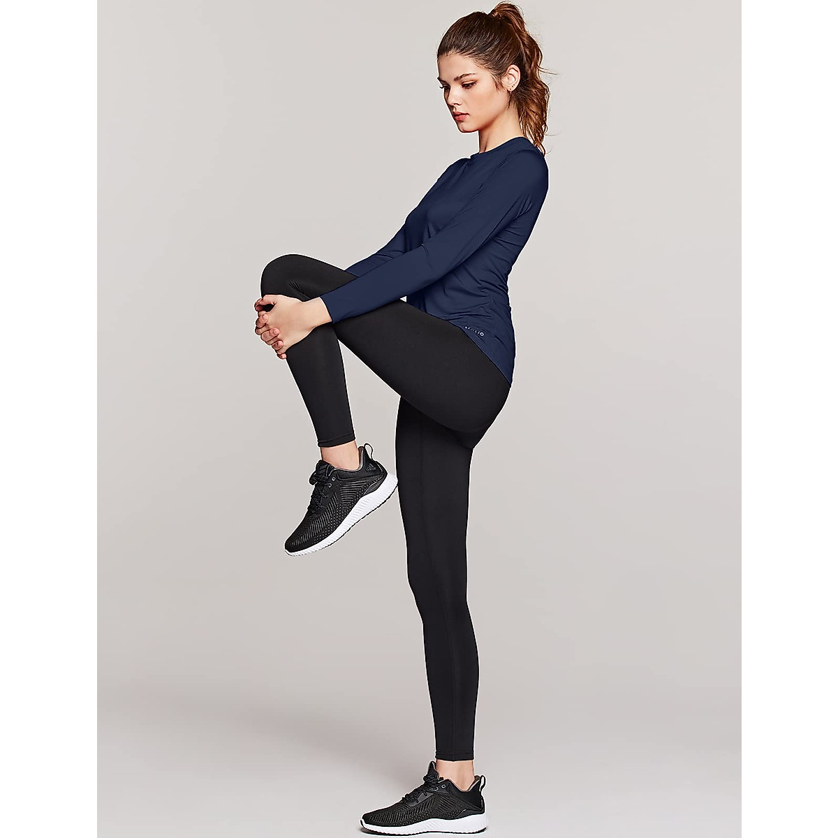 ATHLIO Women's UPF 50+ Long Sleeve Workout Shirts, UV Sun Protection Running Shirt, Dry Fit Athletic Tops, Round Neck 3pack Shirts Black/Cloud Grey/Navy, Small