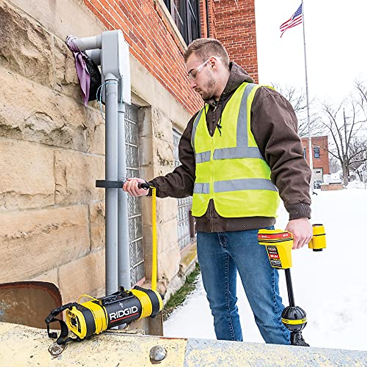 RIDGID 21898 SeekTech ST-305 Line Transmitter, Line Tracer and Underground Line Locator,Yellow,Small