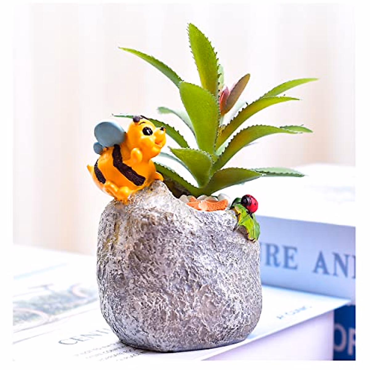 Novelty and Cute Little Bee Flowerpot with Drainer Garden Flowerpot Resin Succulent Potted Bonsai Plant Stand Home Office Desk Mini Ornaments Does Not Contain Plants