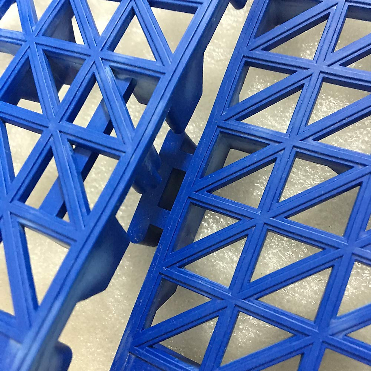 12 Pack Modular Interlocking Cushion 11.5" x 11.5" Mat Floor Tile Mats Drain Pool Patio Balcony Yard Pet Area Washer Pad(Blue)