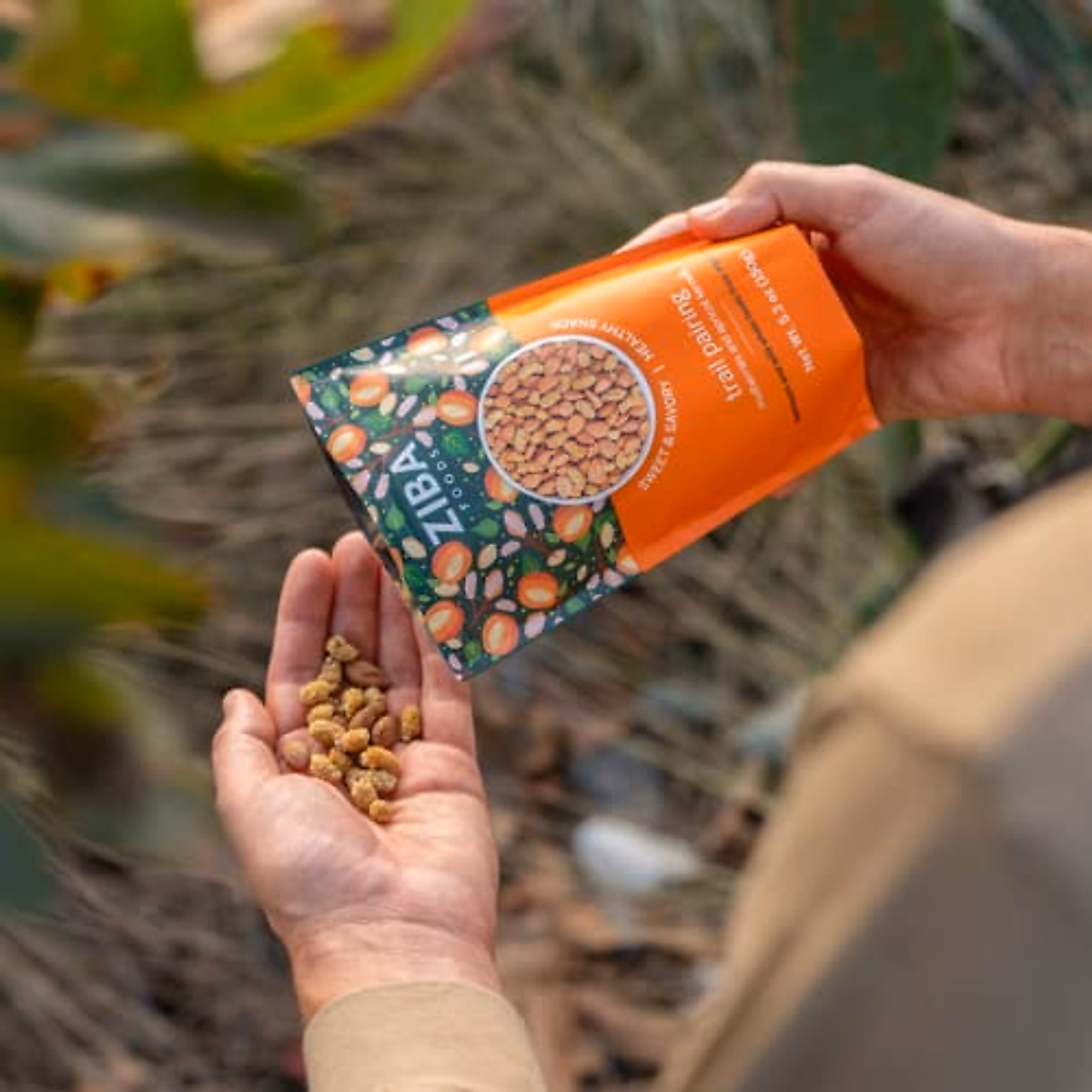 Ziba Foods Trail Pairing - Sweet Apricot Kernels & Dried Mulberries Mix - Non-GMO, Vegan, Whole 30 Friendly & Paleo - High in Fiber, Iron & Immune Boosting Antioxidants - Sweet & Savory, Pack of 6