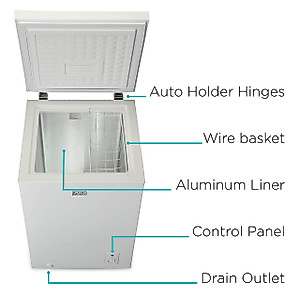 BLACK+DECKER 3.5 Cu. Ft. Chest Freezer, Holds up to 122 Lbs. of Frozen Food with Organizer Basket, BCFK356, White