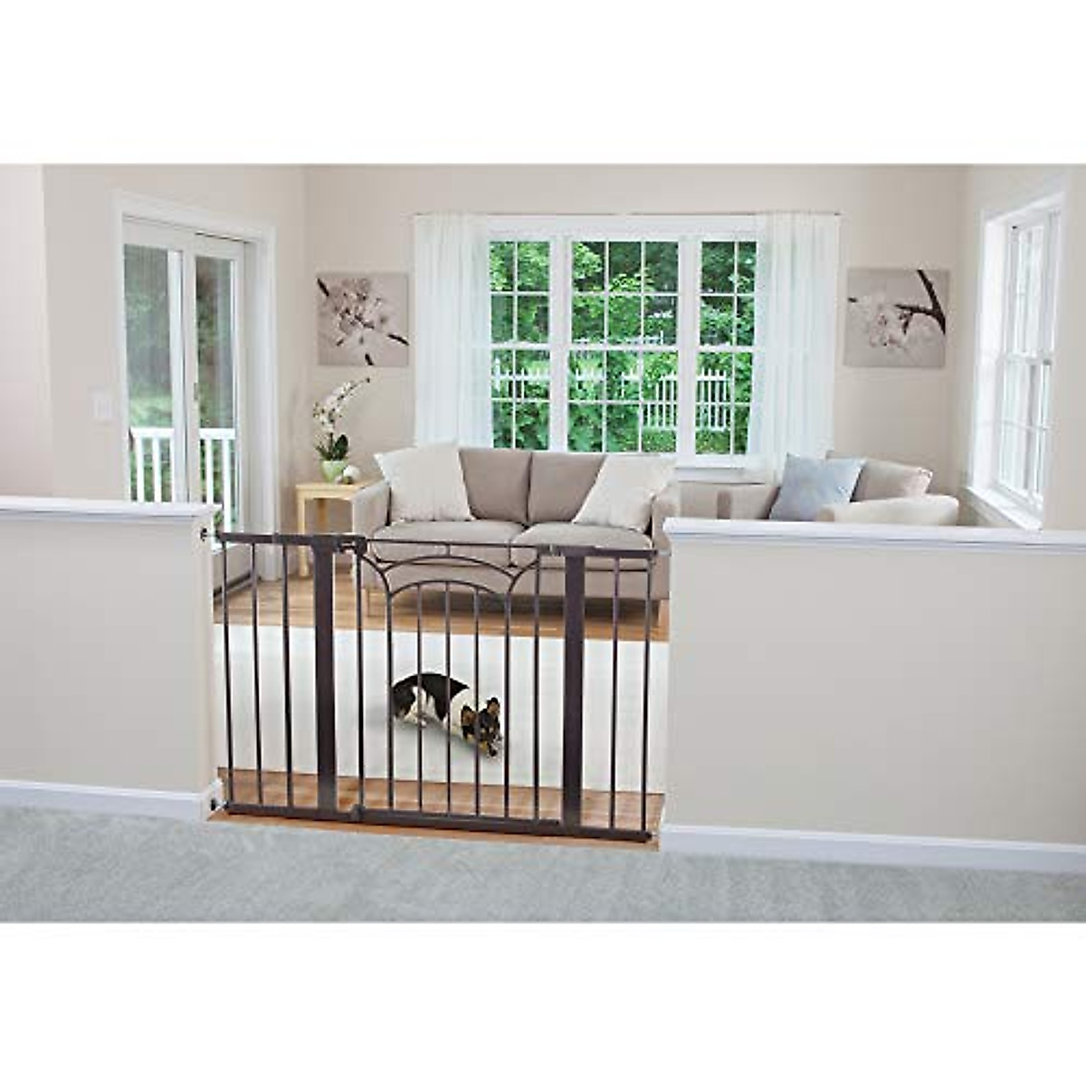 Safety 1St Décor Easy Install Tall & Wide Baby And Pet Gate With Pressure Mount Fastening