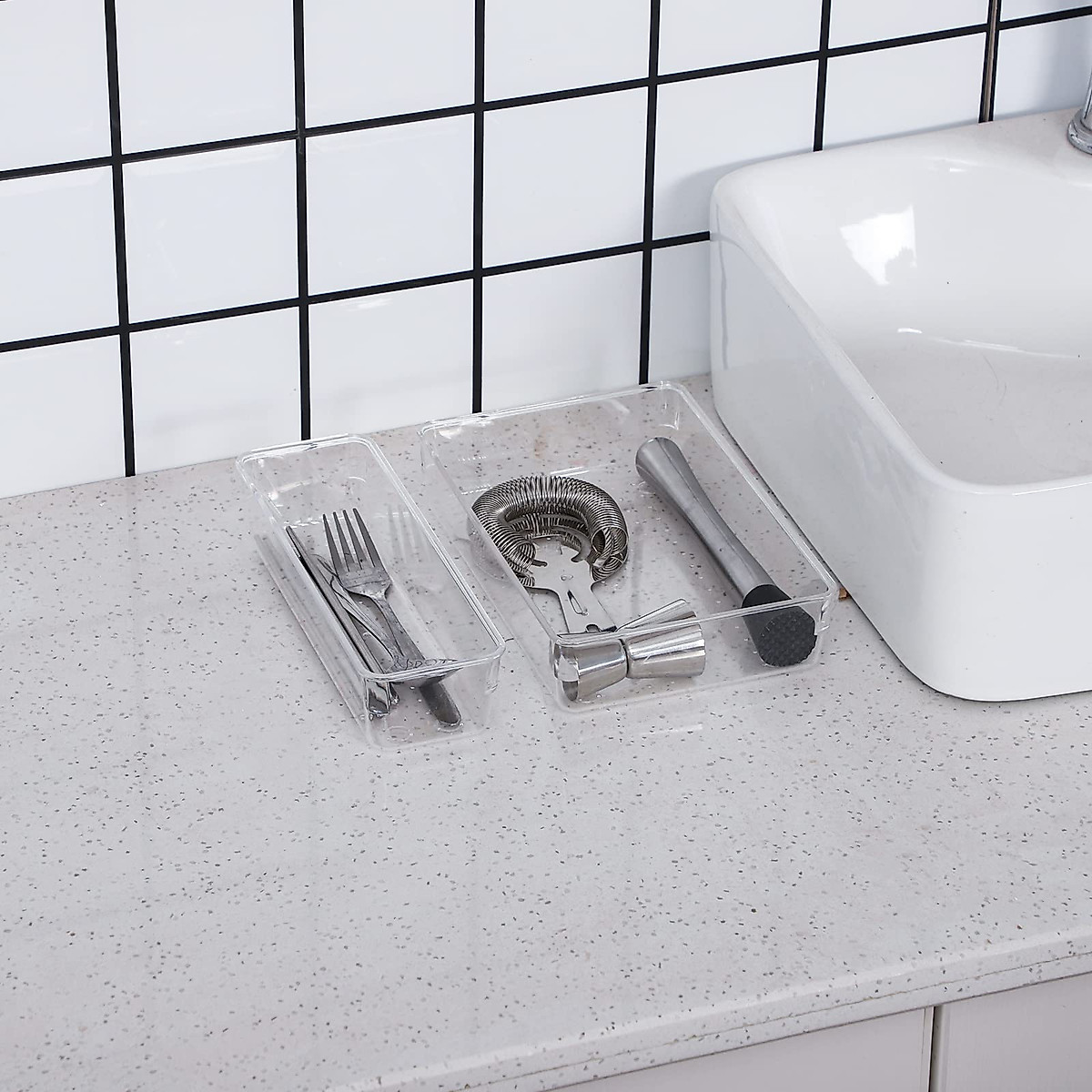 7 PCS Plastic Clear Drawer Organizer Set, 4 Sizes Desk Office Drawer Organizing Trays and Divider,Storage Bins for Makeup,Snack,Jewelry,Kitchen,Bedroom, Bathroom vanity Accessories Containers