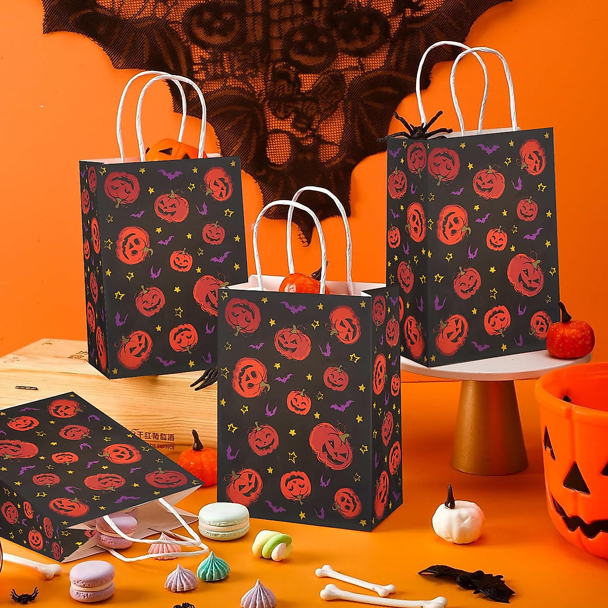 MEHOFOND 16 Pcs Halloween Paper Gifts Bags with Handles, Pumpkin Bat Halloween Treat Bags, Black Trick or Treat Candy Bags for Kids, Goodie Present Bags for Holiday, Halloween Party Supplies
