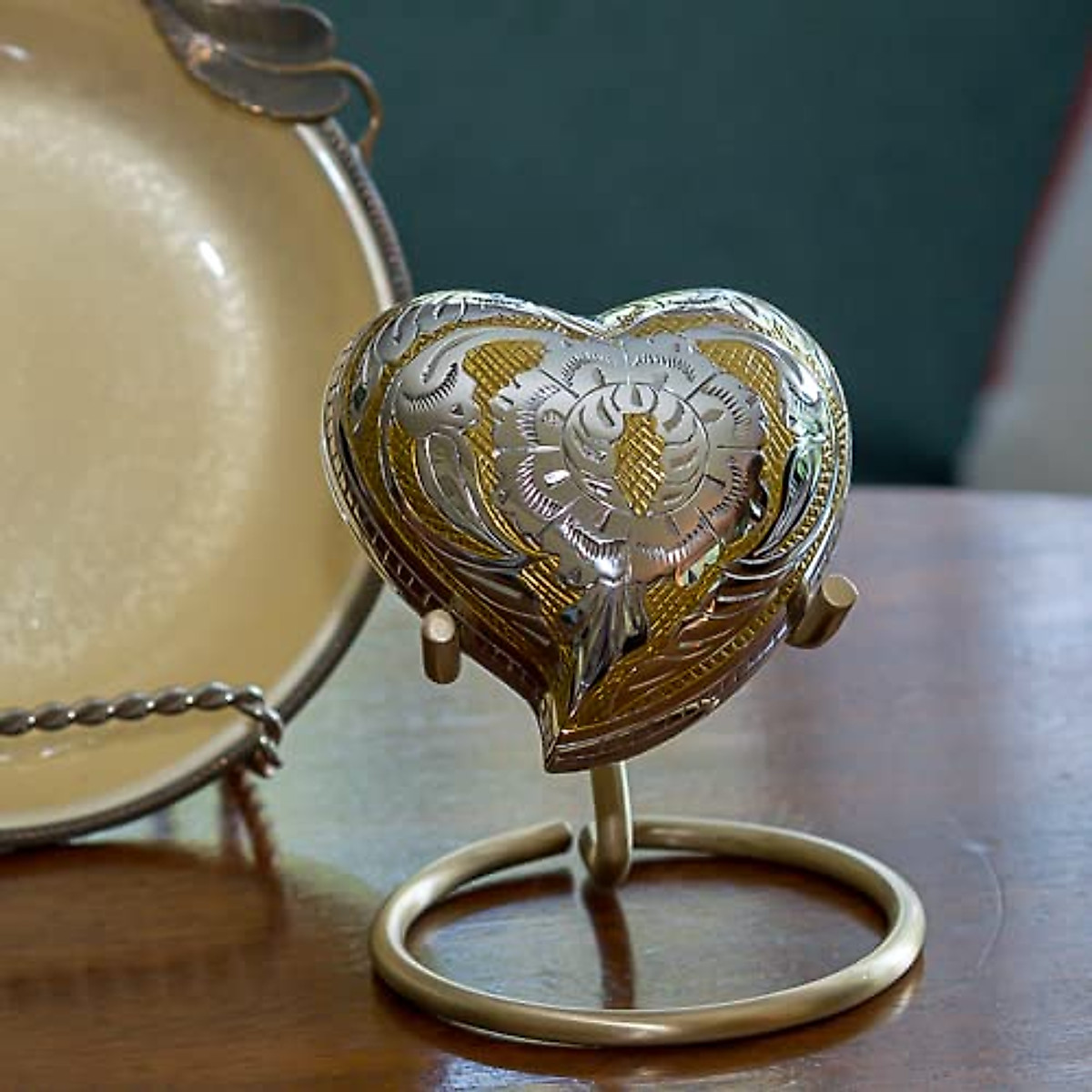 Pewter Keepsake Heart Stand, Silver Brass, Display Stand for a Heart Shaped Mini Urn, 2.5 Inches High, Fits Keepsake Heart Urn