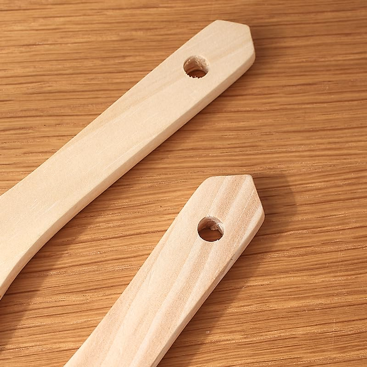 Alminionary 4Pcs Pastry Brushes Basting Oil Brush with Boar Bristles and Hardwood Handles BBQ Cooking Baking Brush for Spreading Butter, Egg Liquid to Pastries, Dessert, Bread Dough