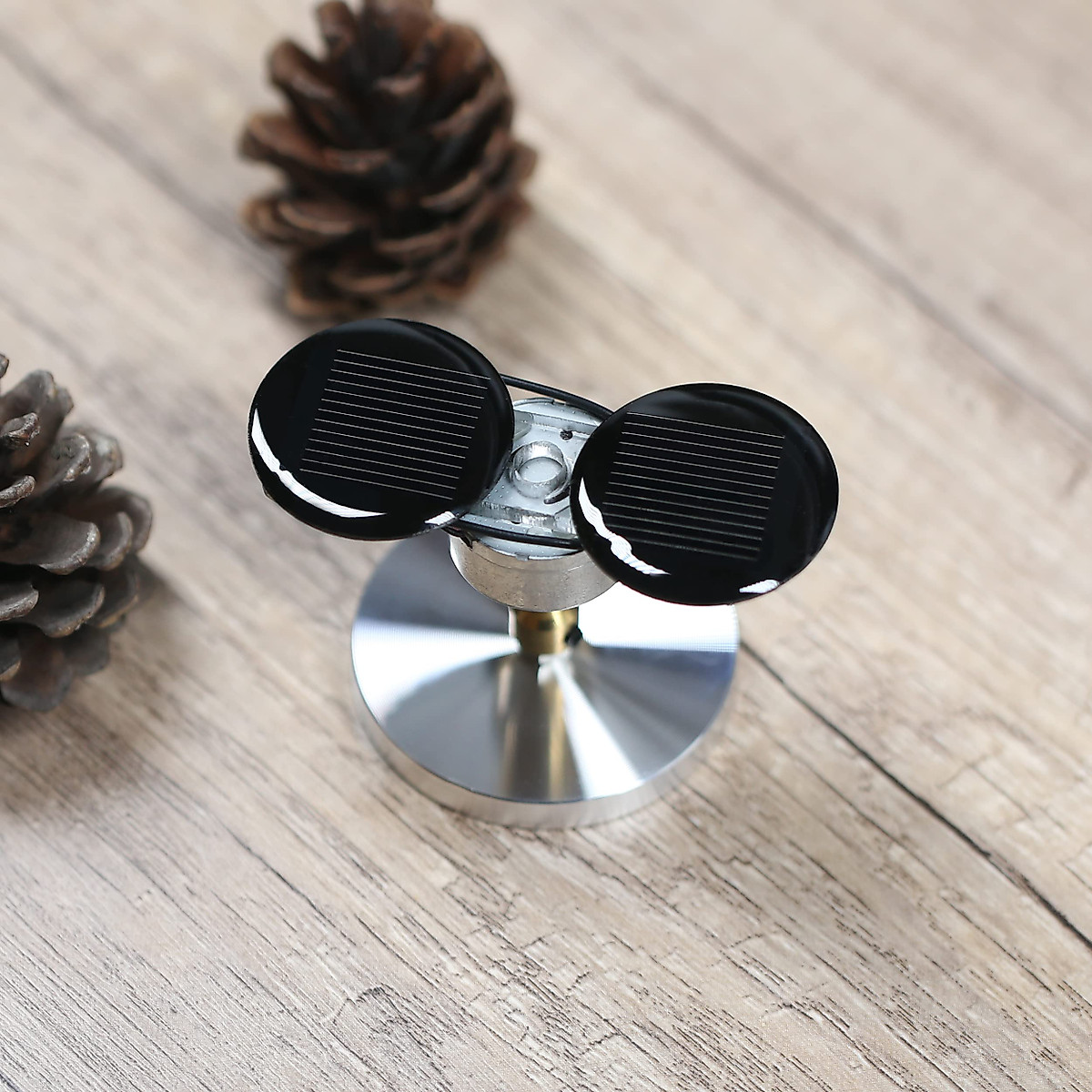 MagicTech Mini Solar Vertical Mendocino Motor Educational Model Science Physics Toy Home Office Desk Decor Car Decoration JY07