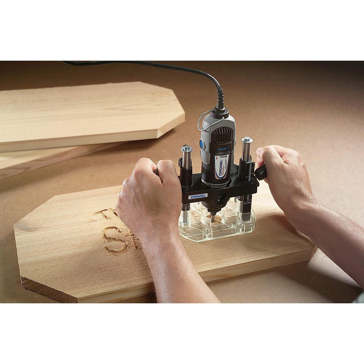 Dremel 335-01 Rotary Tool Plunge Router Attachment, Compact & Lightweight for Light-Duty Routing Projects, Perfect for Woodworking & Inlay Work