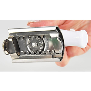 HOME-X Twist-Top Jar Opener, Easy Grip Opener, Great for Weak or Arthritic Hands, Strong Gripping Jar Opener, 3 ½” L x 1 ½” W x 2 ¾” H, White