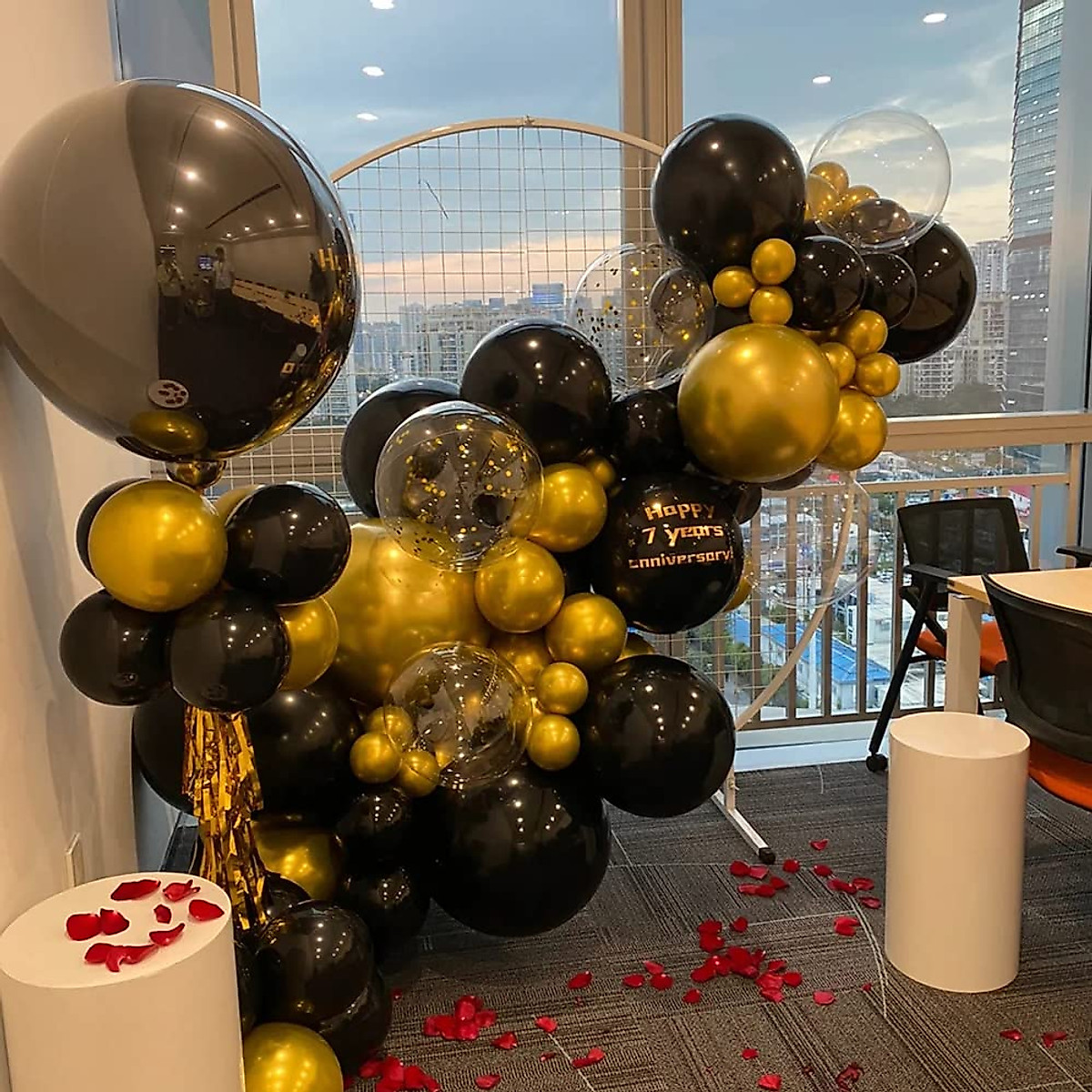 100pcs Metallic Gold Balloons Different Sizes 18 inch +12 inch +10 inch +5 inch Chrome Gold Balloon Gold Latex Balloons for Halloween Christmas Thanksgiving Birthday Party Graduation Baby Shower