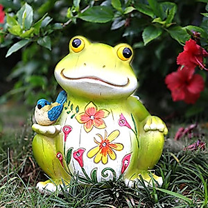 IVCOOLE Garden Outdoor Statues,Frog Statues Funny Home Decor, Garden Sculptures & Statues Solar Lamp,Garden Decorations for Patio,Yard,Lawn, Porch, Ornament