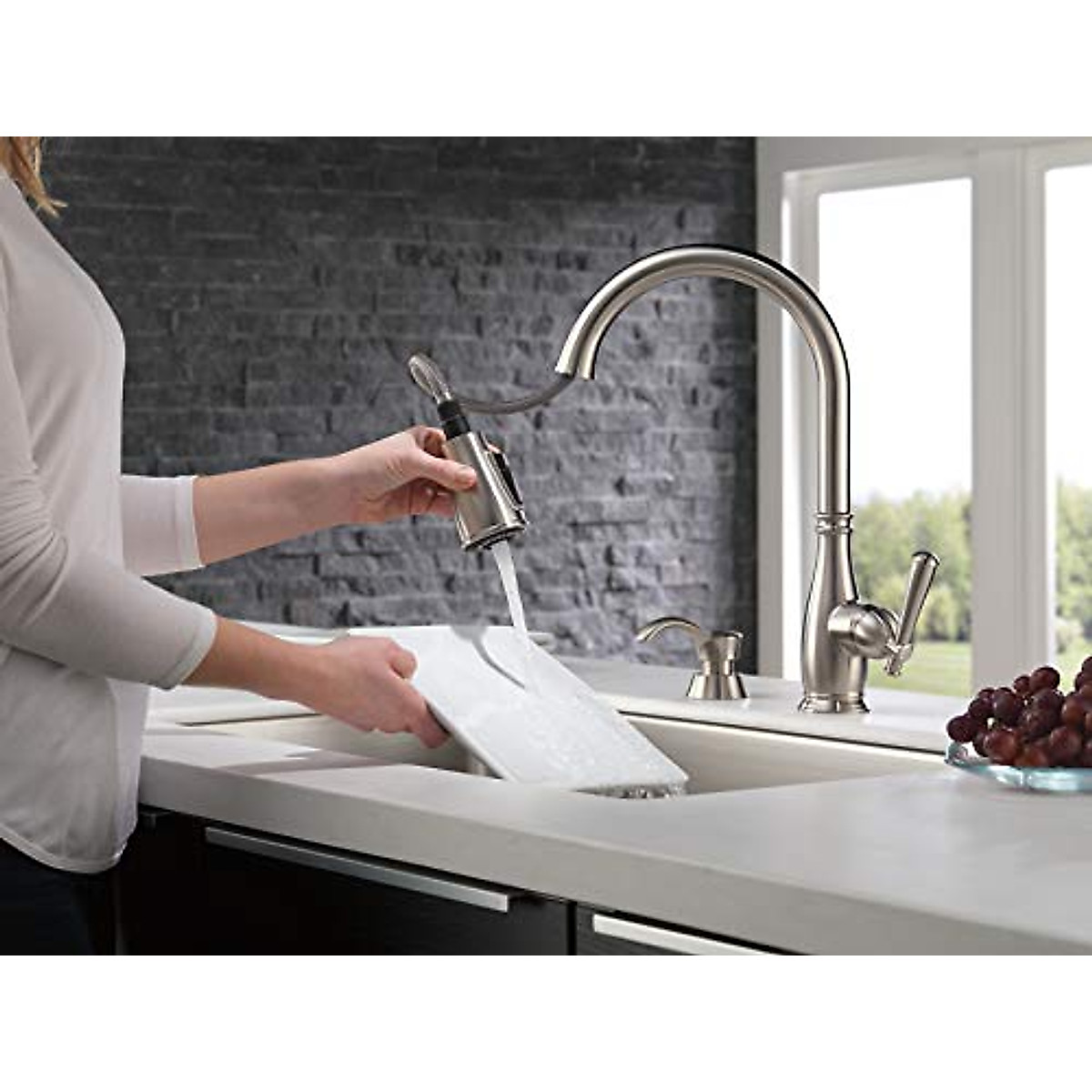 DELTA FAUCET CO 19962-SSSD-DST Stainless Steel Single Pul Kitchen Faucet with Soap Dispenser