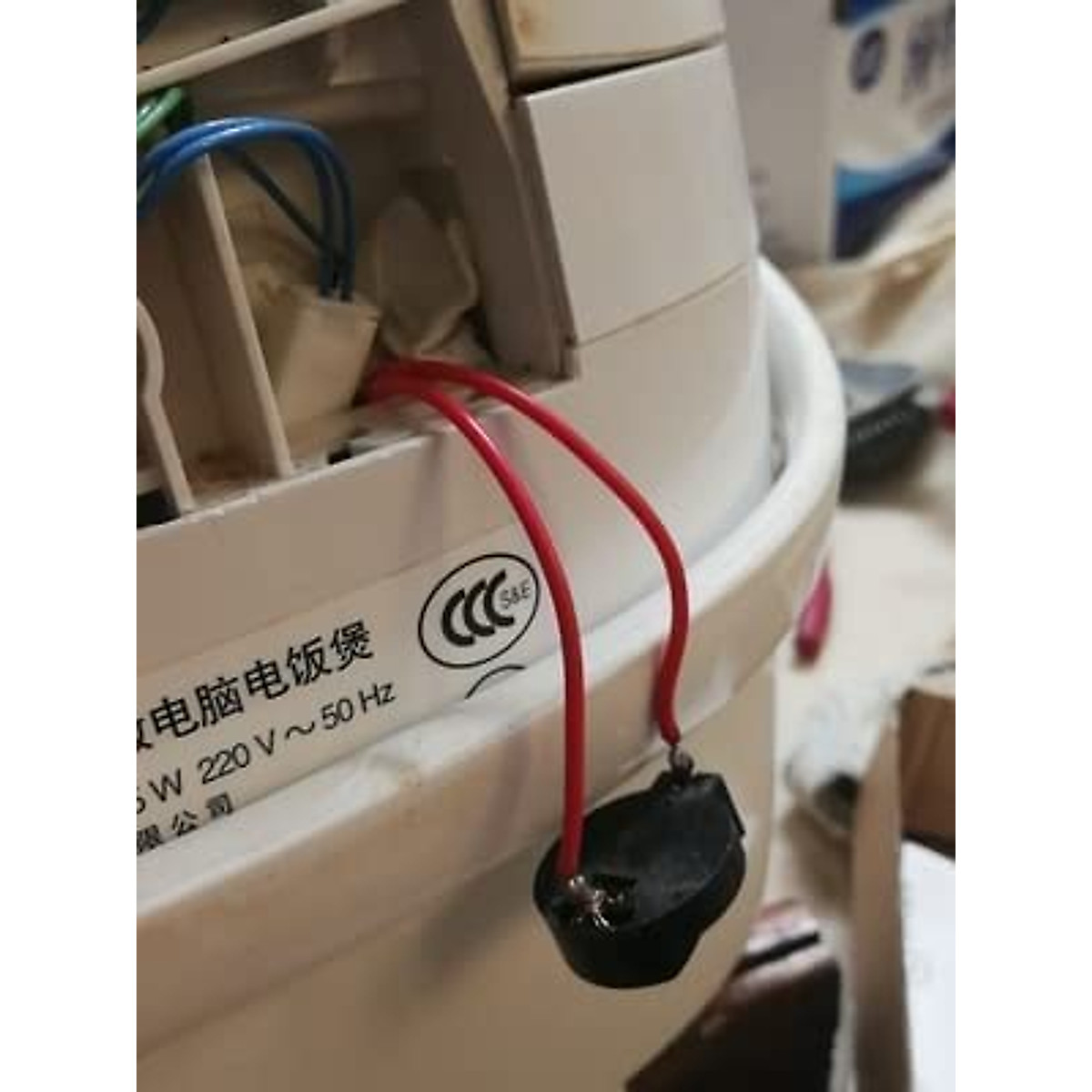 Heyiarbeit 5Pcs CR2430 Horizontal Coin Button Battery Holder Black Container Case Coin Cell Button Battery Socket Holder for 3V Button Battery