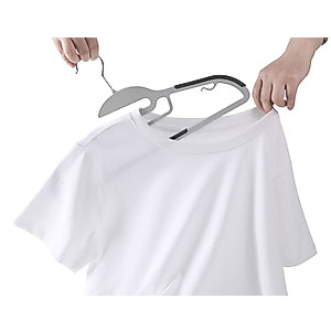 MANZOO Clothes Hanger Plastic Hangers 50 Pack Clothes Hangers Non Slip Coat Hanger Space Saving