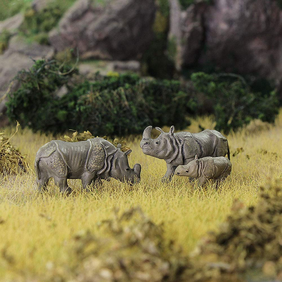24pcs HO Scale Painted Wild Animals 1:87 PVC Elephant Camel Giraffe Tiger Lion Panda Bear Deer Hippo Rhino Model Railway AN8718